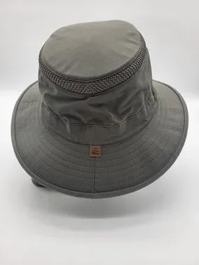 Tilley | Accessories | Tilley Mens Olive Green Outdoor Gorpcore Hiking ...